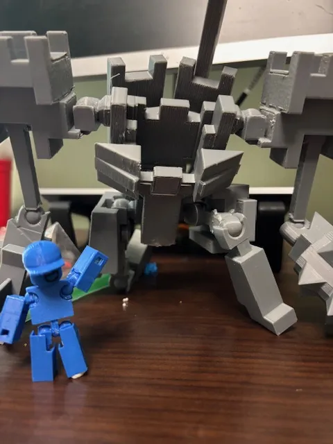 Articulated Roblox kings mech - Free 3D Print Model - MakerWorld