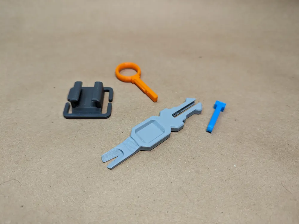 QUICK-CLIP: MOLLE Tick Removal Tool Remixed by Ben MakerWorld: Download ...