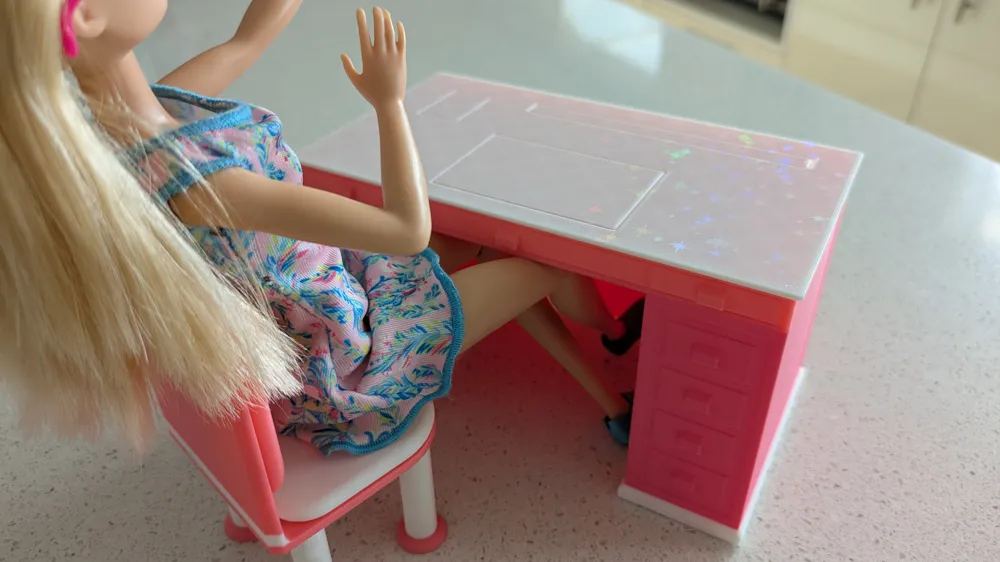 Barbie Executive Desk by Bungleboy MakerWorld: Download Free 3D Models