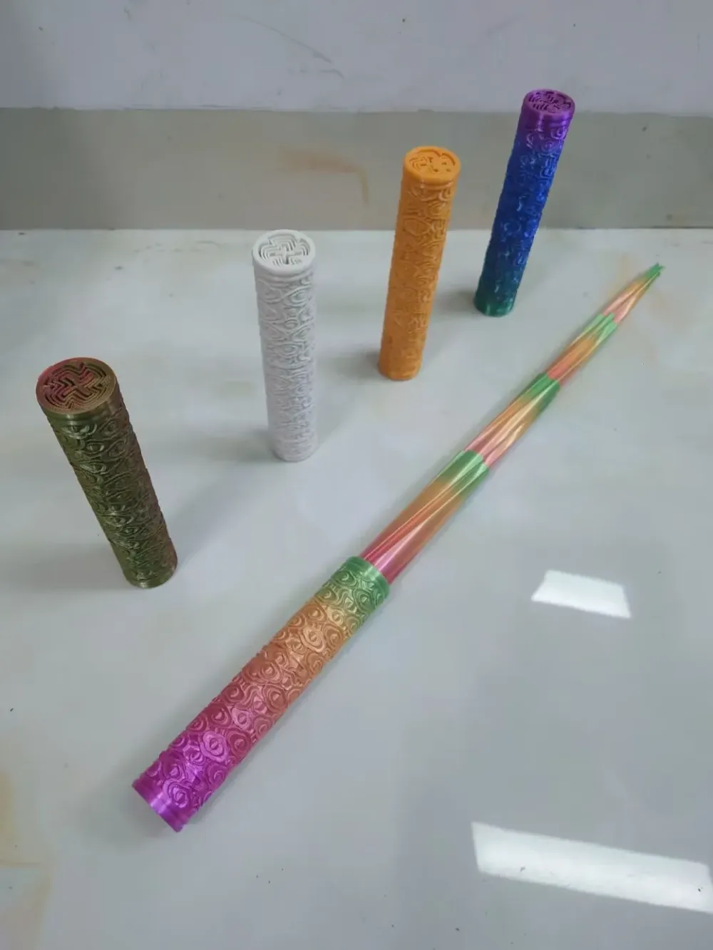 Four-Bladed Spiral Retractable Sword - Auspicious Cloud by 木下言叶 ...