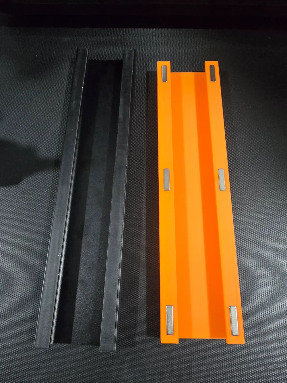Magnetic Cable Sheath for Secretlab by pancho - MakerWorld