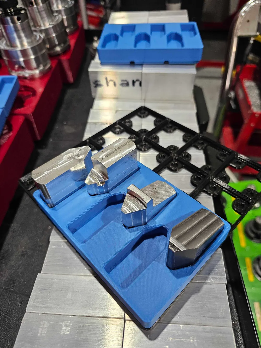 Lang Vasto Clamp Jaw Holder by P3D Creations - MakerWorld