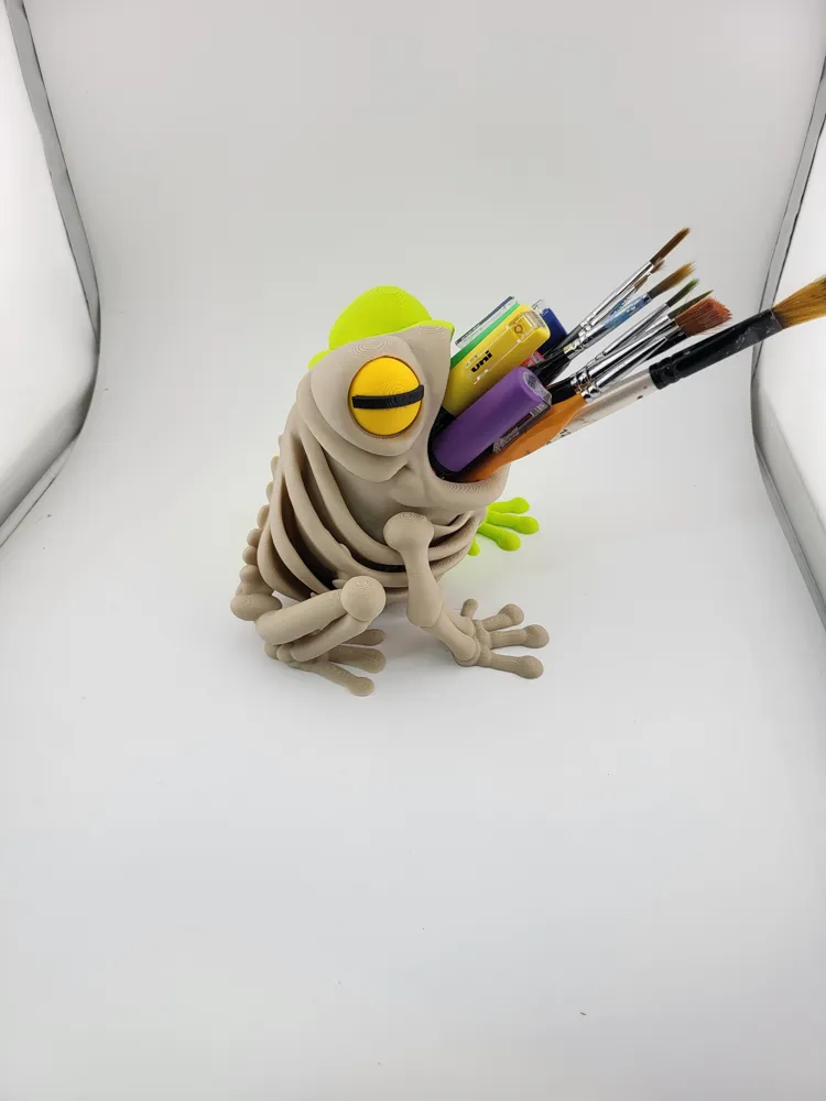 Frog Pen Holder Creepy Desk Organizer skeleton by Mad power MakerWorld ...