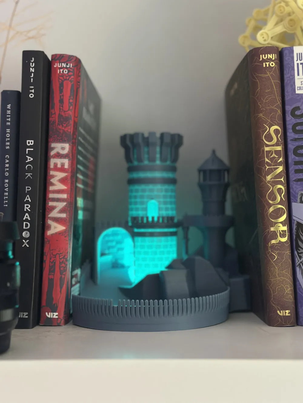 Book Nook. Medieval Tower Lamp. Castle Book end - Free 3D Print Model ...