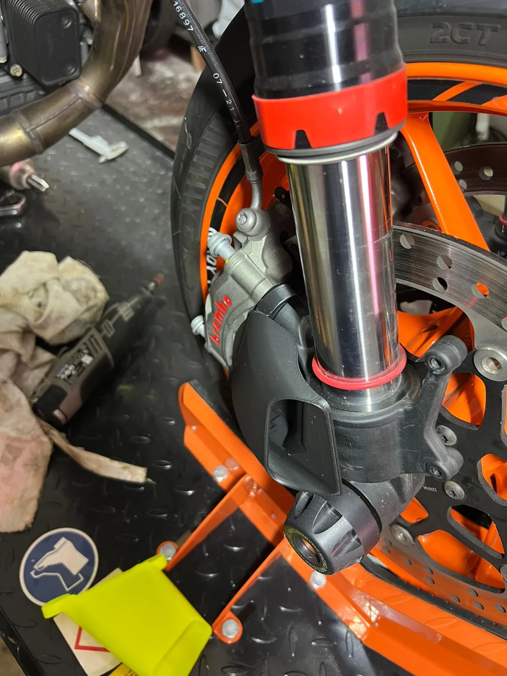 KTM 890 brake caliper air cooler left by MARCOPOSSENTE MakerWorld ...