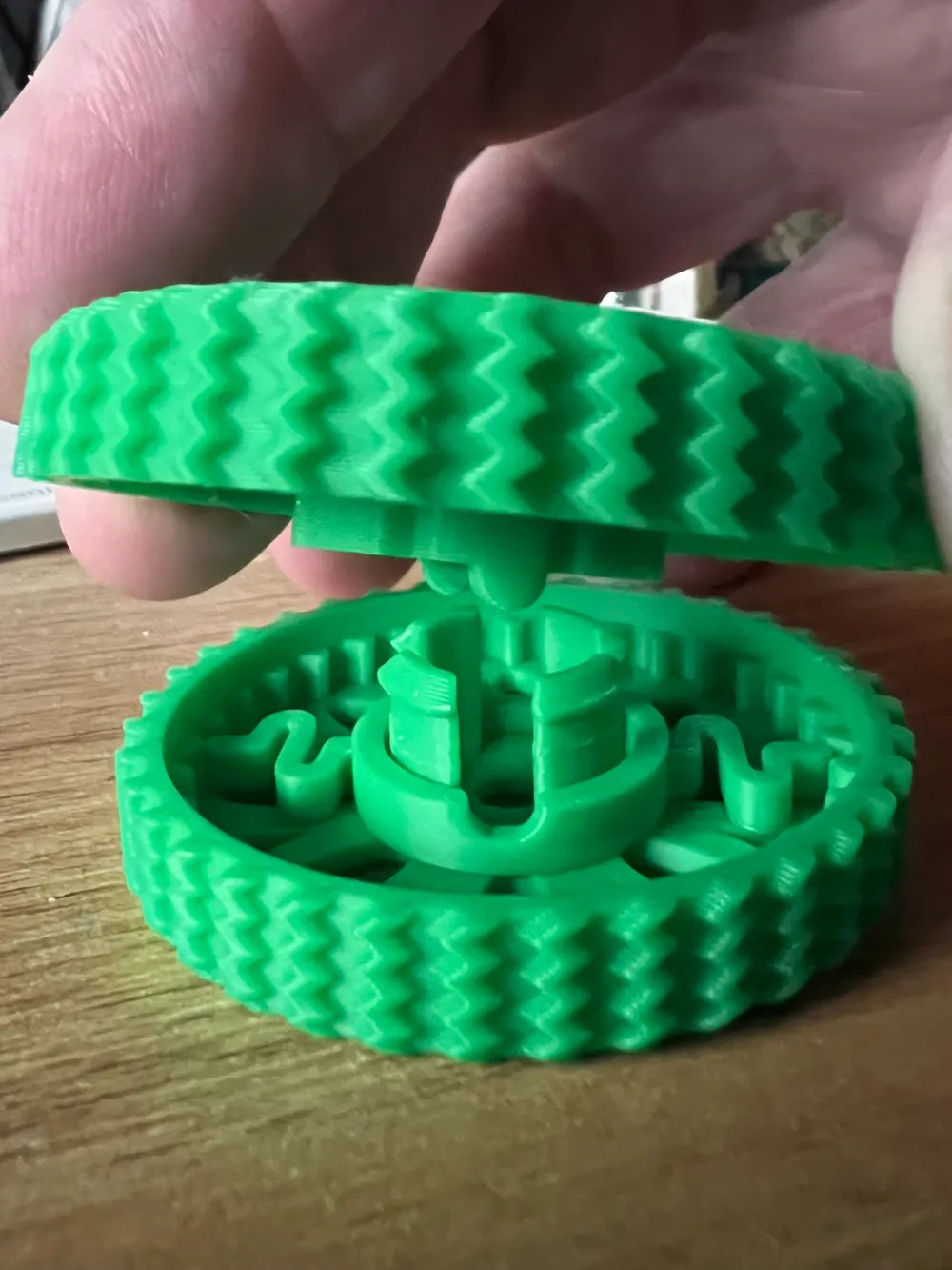 Clicker Fidget Toy - Satisfying Click! - Free 3D Print Model - MakerWorld