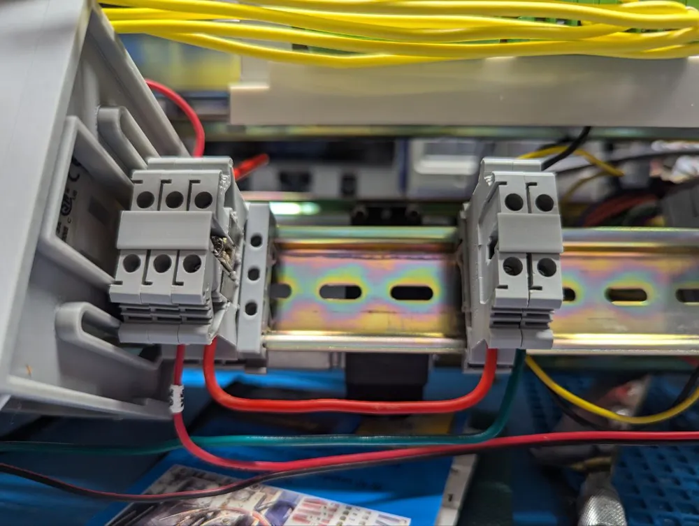 DIN Rail UK5N Terminal Block Label Strip by OlefinMakes MakerWorld ...