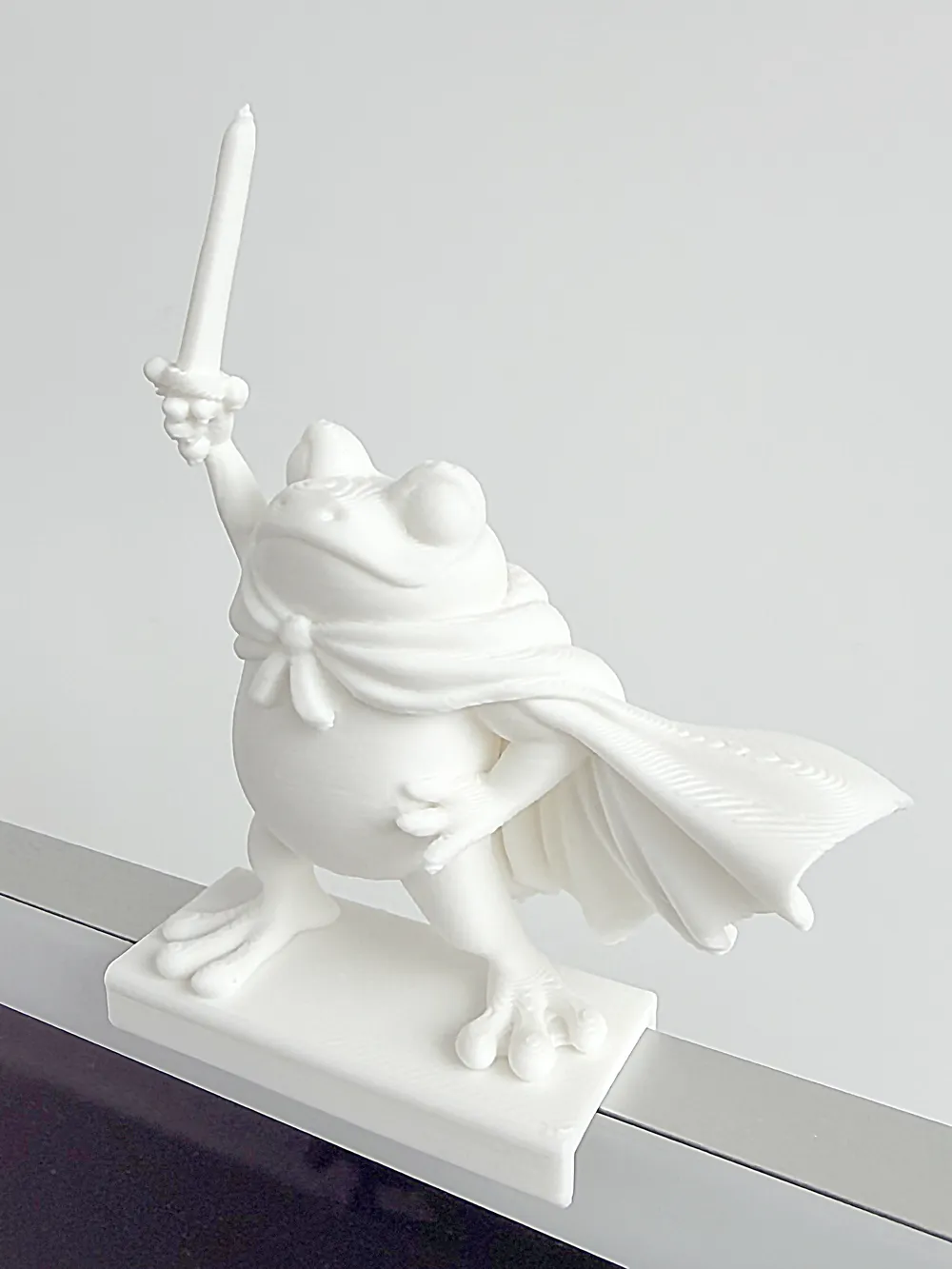 Frog Prince Monitor Buddy - Free 3D Print Model - MakerWorld
