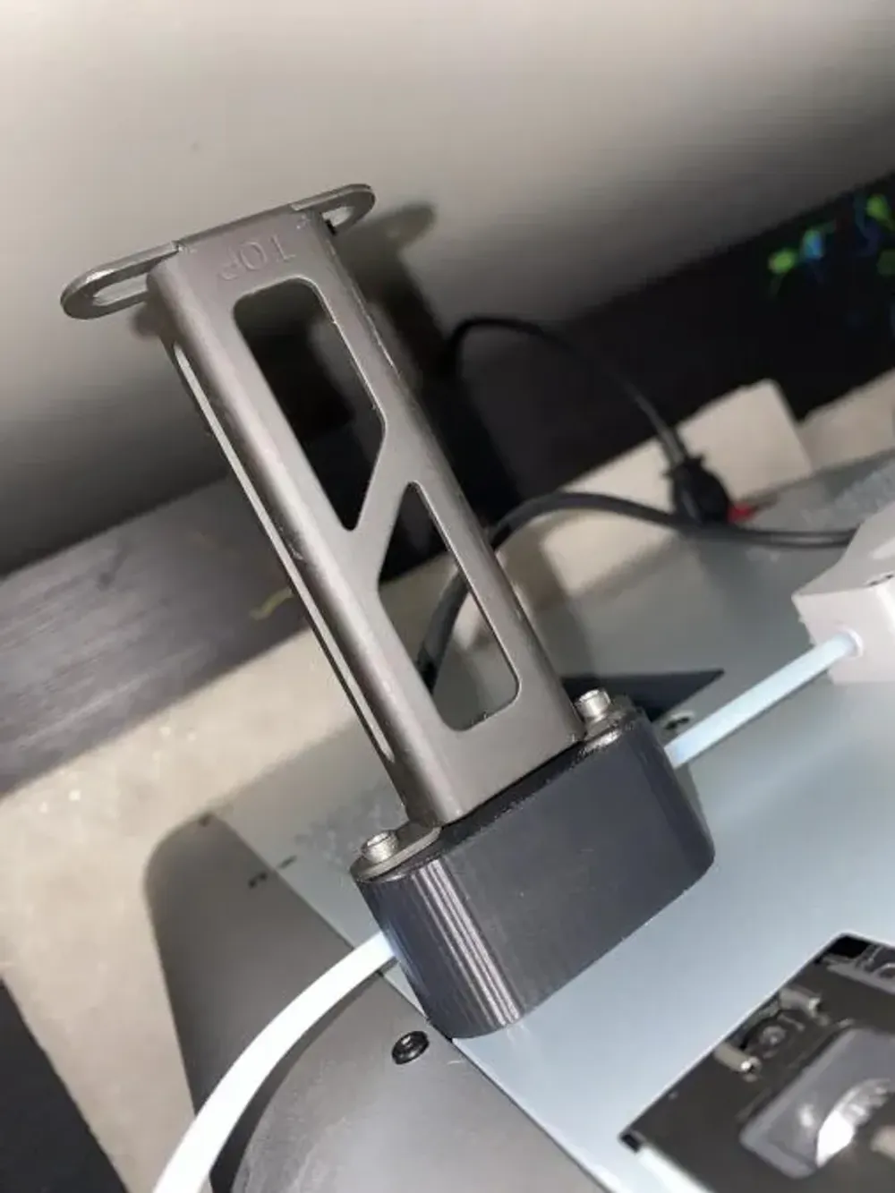 BambuLab X1 Spool holder extender by parawille - MakerWorld