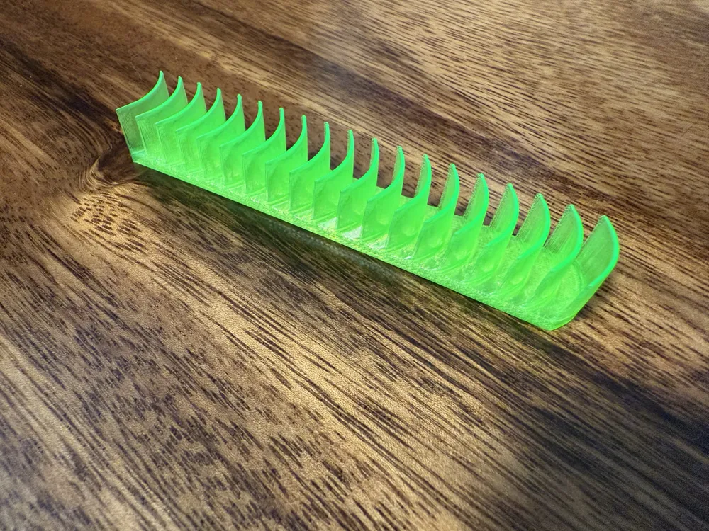 Relax your hands with flexible TPU Fidget Grass V2 by David Oreol ...