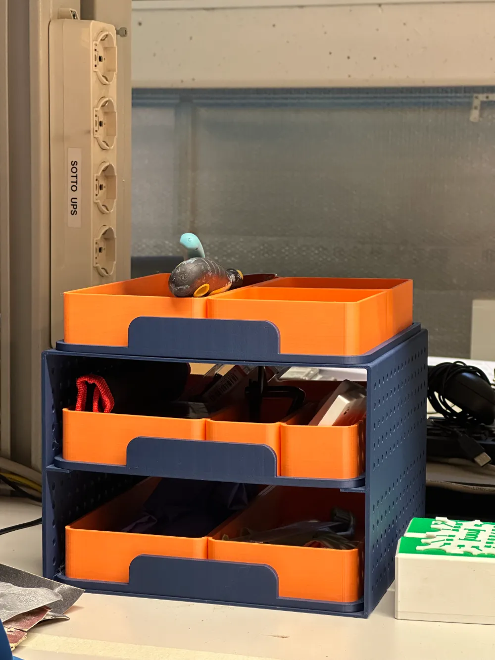 Object holder - CubeMate by Designer Theo - MakerWorld