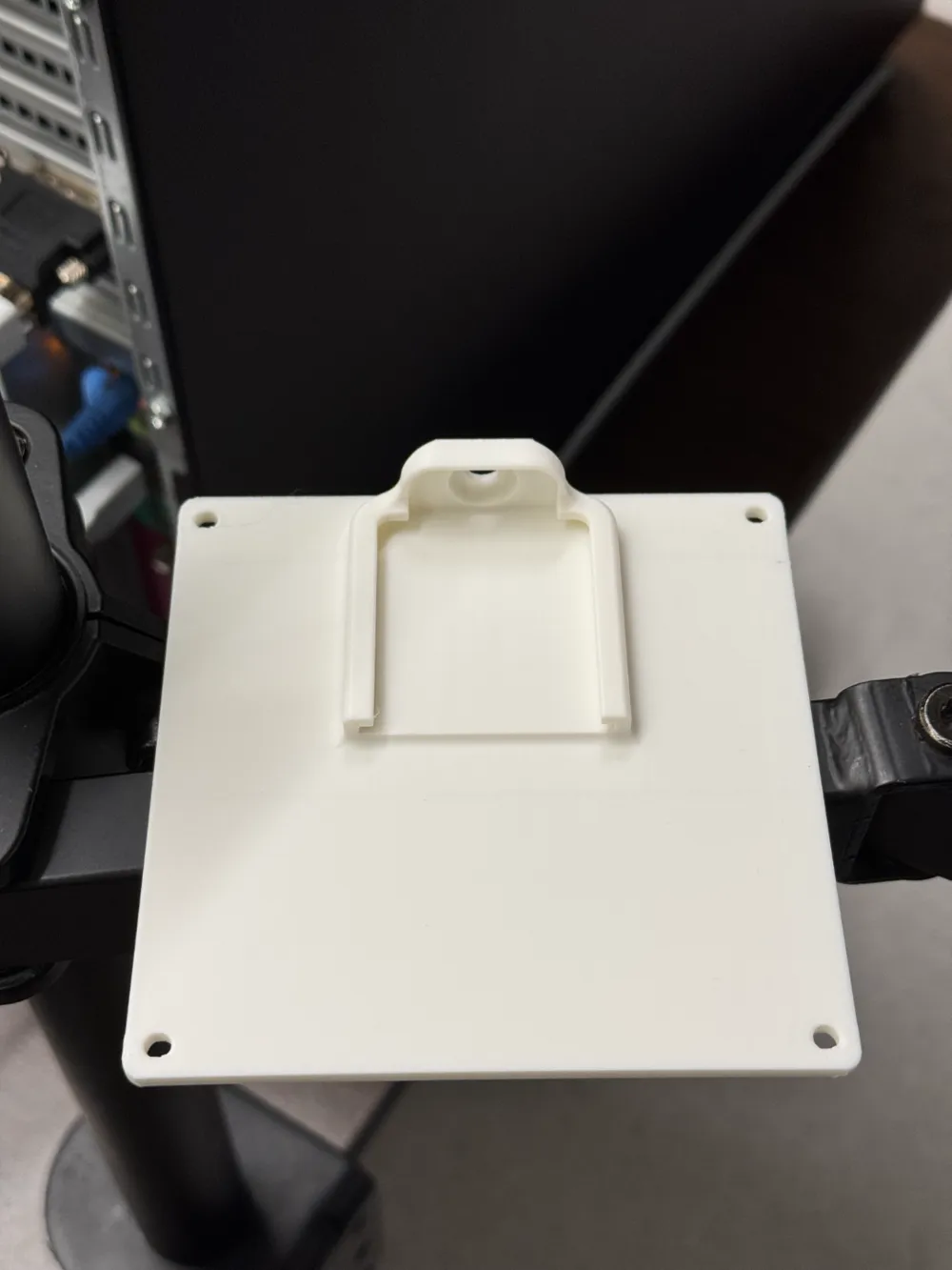 Monitor Arm VESA 100 Adapter by CWColdwell - MakerWorld