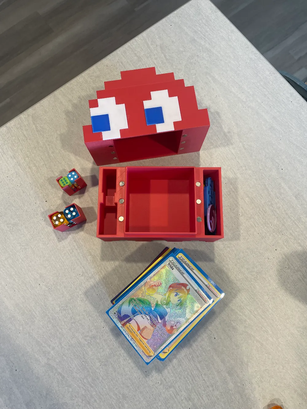 Pac-Man Deck Box by D3signLane - MakerWorld