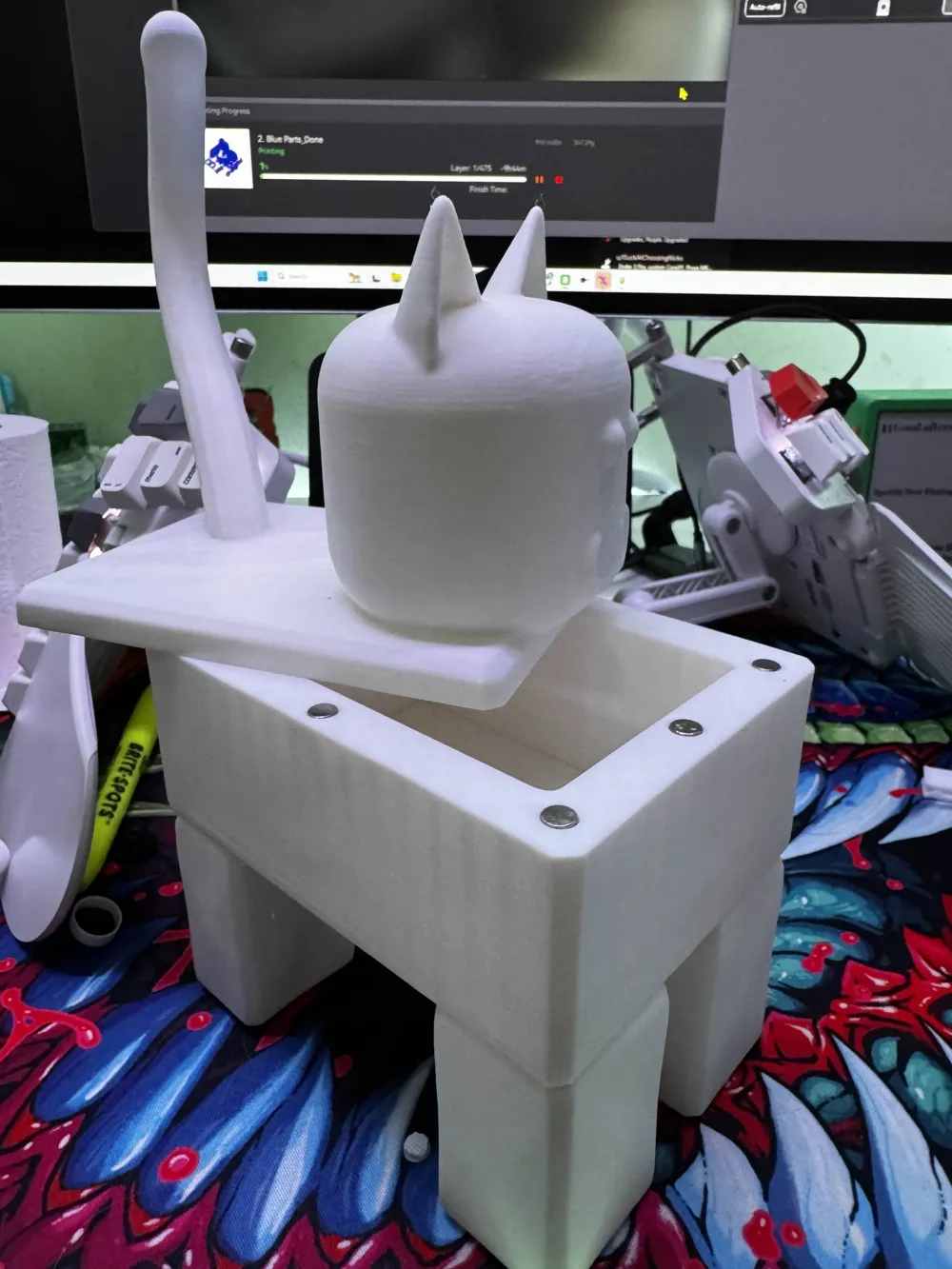 Roblox Classic Cat Figure/Container - Free 3D Print Model - MakerWorld