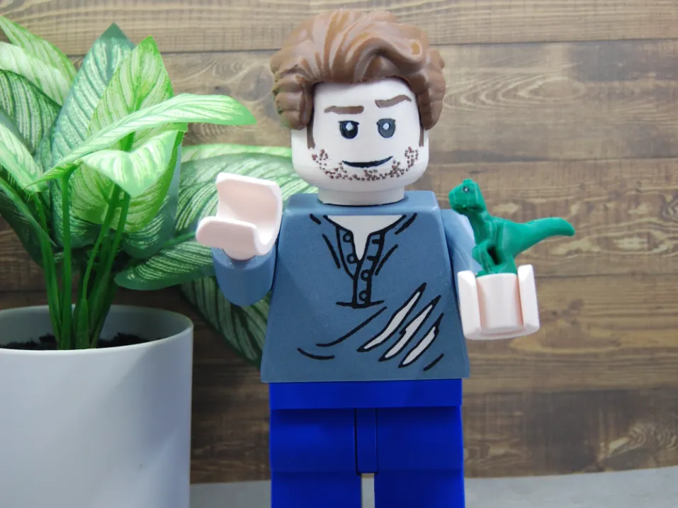 Owen Grady Brick 500% - Free 3D Print Model - MakerWorld