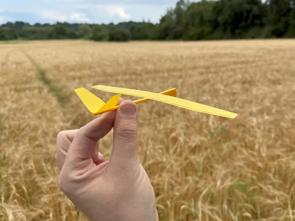 Glider V-Tail Airplane with Flaps - Free 3D Print Model - MakerWorld