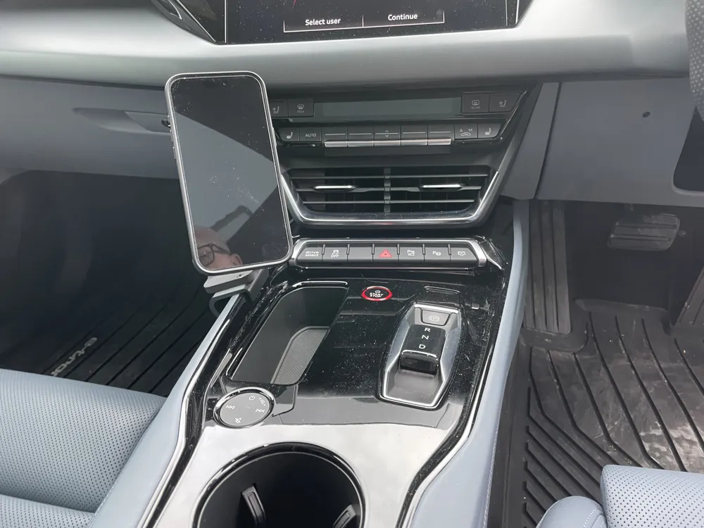 Audi e-tron GT Brodit Proclip for Ugreen magsafe - Free 3D Print Model ...
