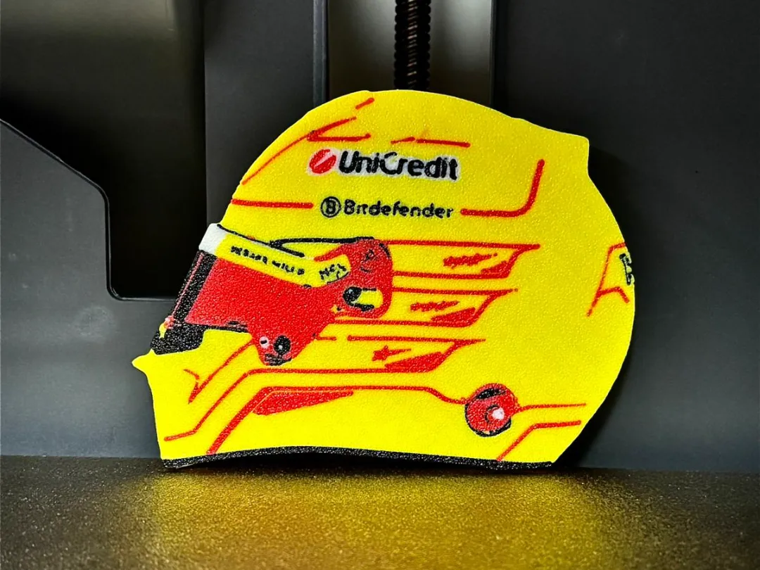 Lewis Hamilton 2025 Ferrari Helmet - Free 3D Print Model - MakerWorld