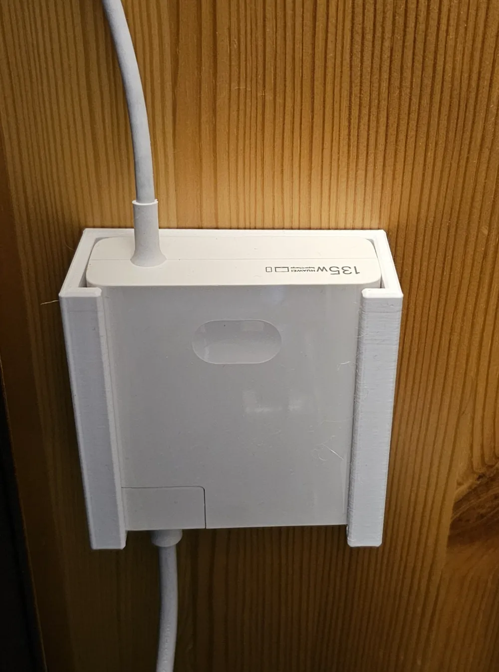 Huawei 135W Power supply Charger Wall Mount by Jens - MakerWorld