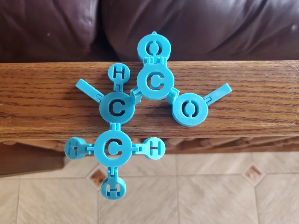 Flexi-Molecule PLA (Polylactic Acid Unit) by SmokingFlash - MakerWorld