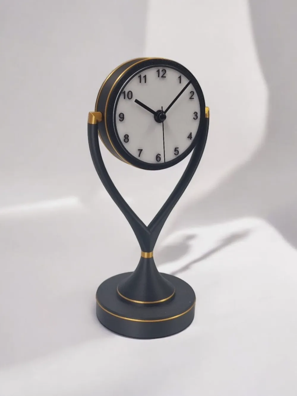 Elegant Desk Clock - contemporary Art Deco style by Bleyweert - MakerWorld