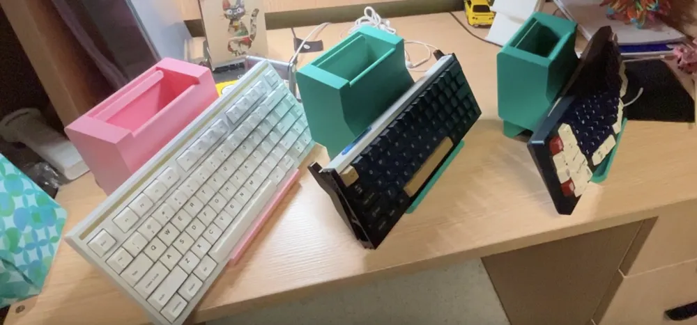 Keyboard Display Stand Modular and Stackable by austin susMakerWorld ...