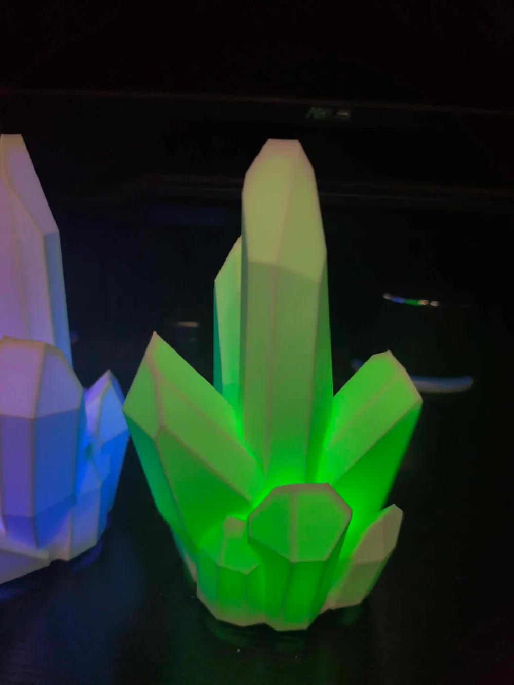Crystal Light Diffuser (RGBW Puck Light version) Remixed by eykntspel ...