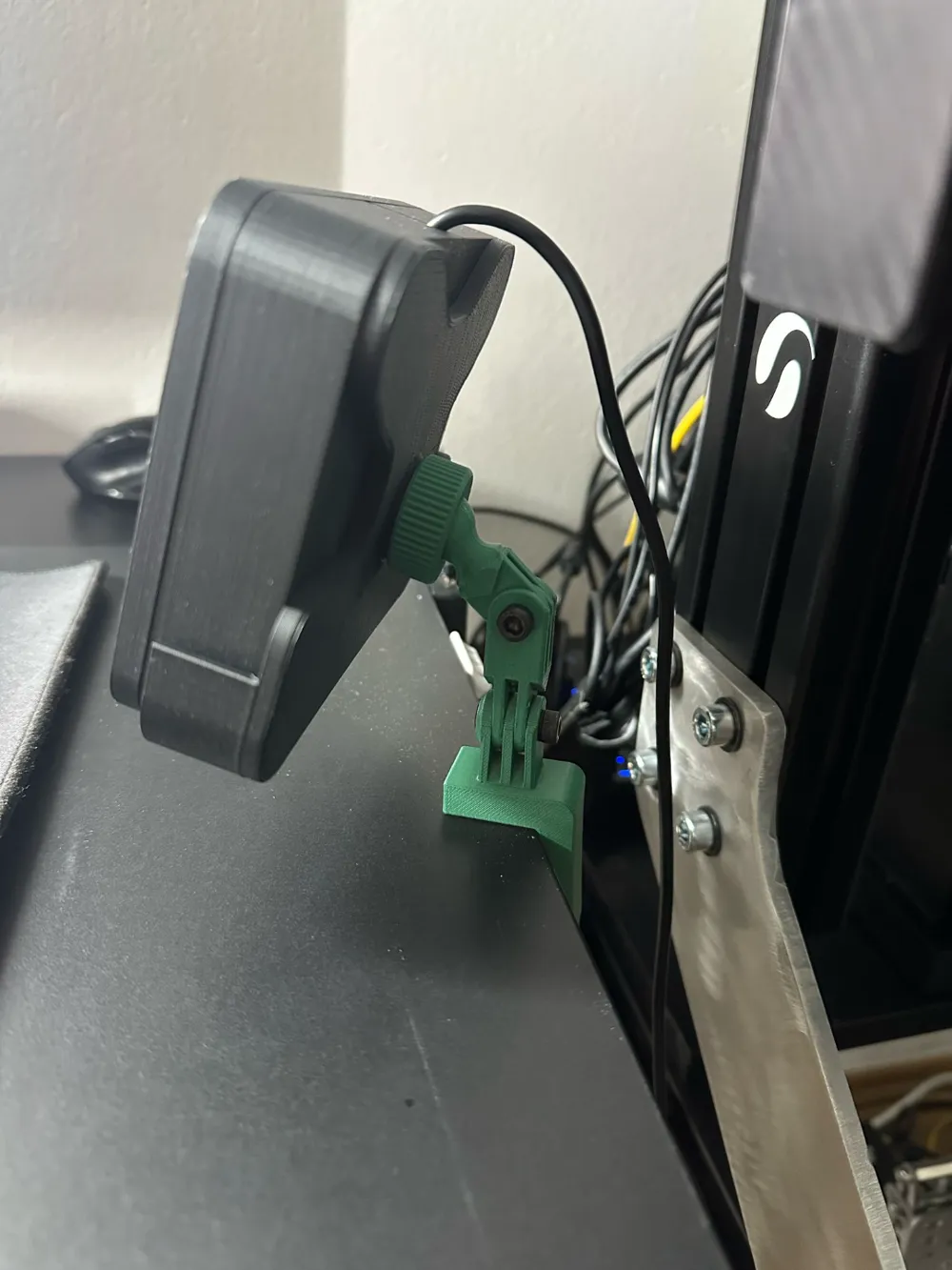 Stream Deck Holder Modular Remixed by Ninnoox - MakerWorld