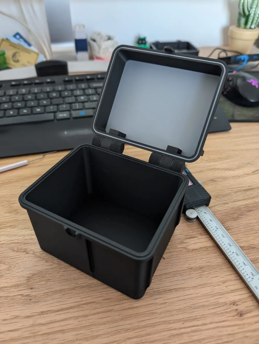 Rugged Box Lens Insert by MyUrbanTreats - MakerWorld