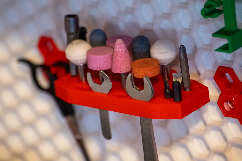 Dremel & Screw Driver Bit Holder - Honeycomb Wall Storage Variant by Artur - MakerWorld