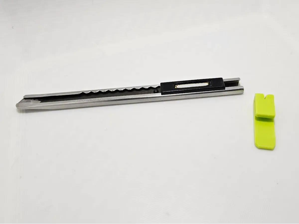 THE BEST OLFA KNIFE POCKET CLIP w BLADE SNAPPER - Free 3D Print Model ...
