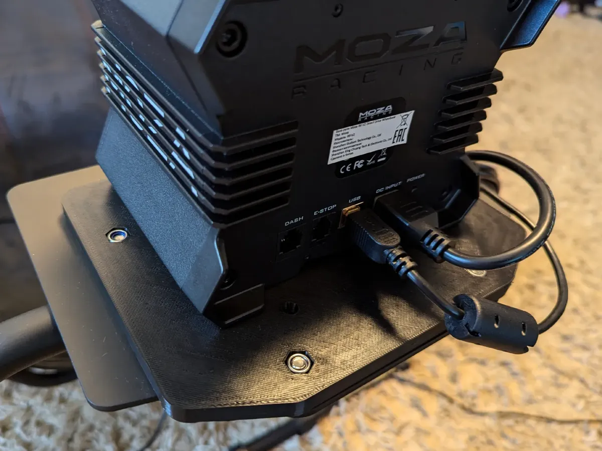 Playseat Challenge Moza R9 adapter plate.3mf - Free 3D Print Model ...