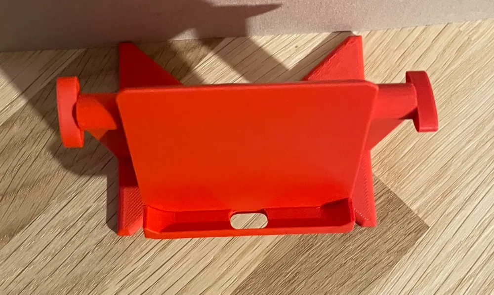 Phonestand iPhone 12/13 mini by Tom.john98 - MakerWorld