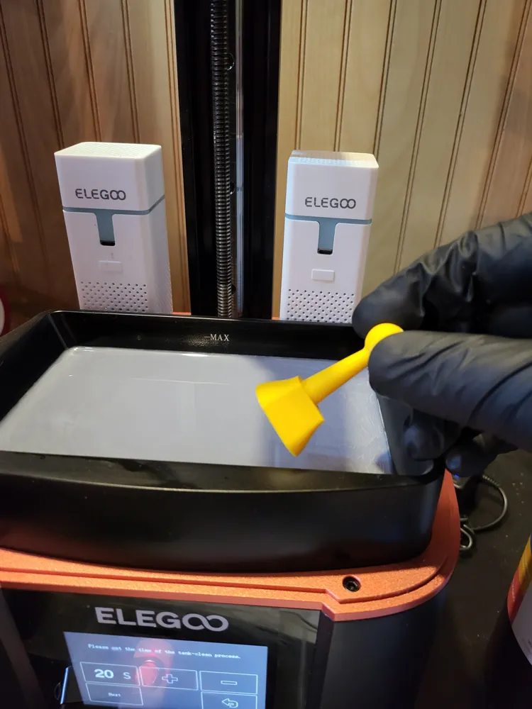 Resin Vat Cleaning Pawn by The3DHobbyist MakerWorld: Download Free 3D ...