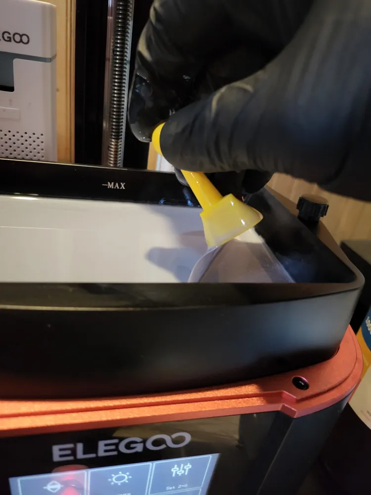 Resin Vat Cleaning Pawn by The3DHobbyist MakerWorld: Download Free 3D ...