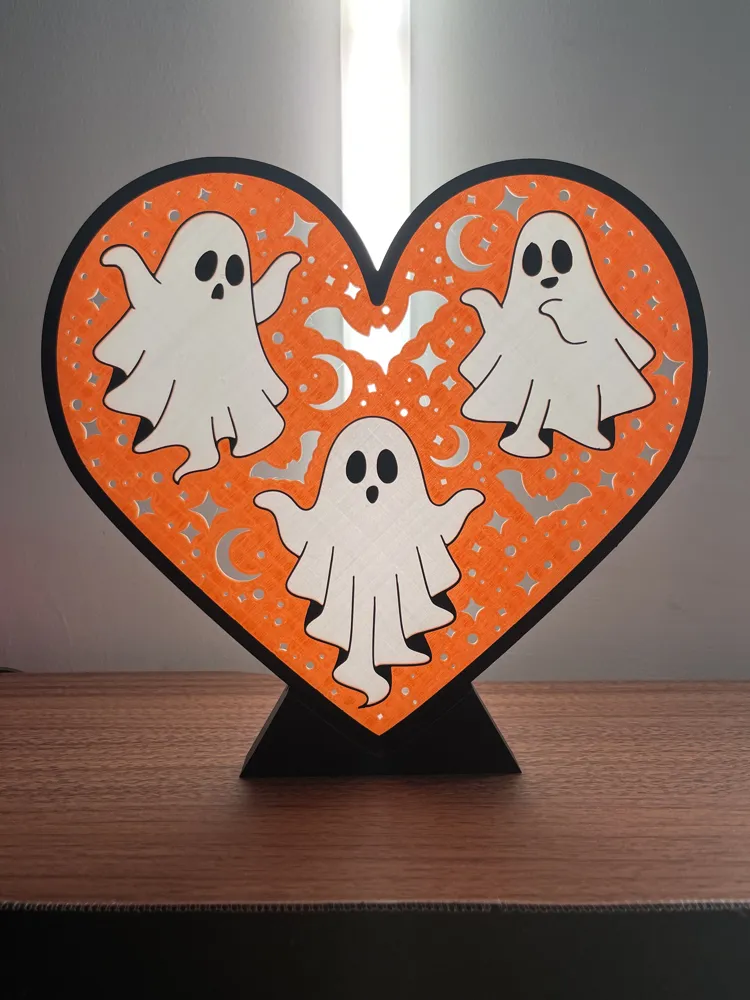 Heart Ghosts – Halloween Spooky Decor - Free 3D Print Model - MakerWorld
