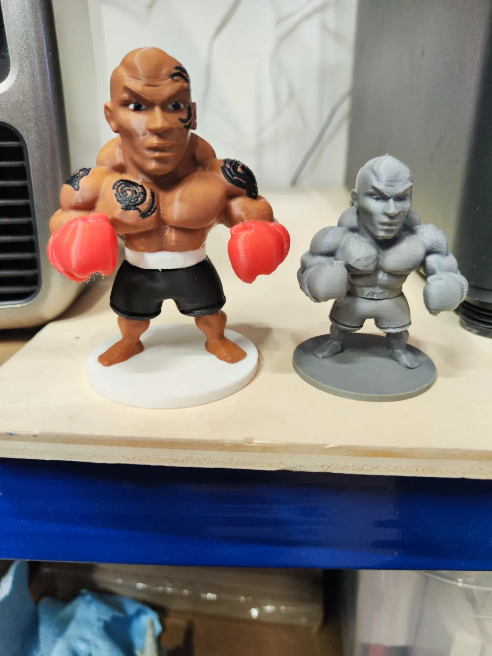 Mini Iron Mike Tyson (meme) by Creatività in 3D MakerWorld: Download ...