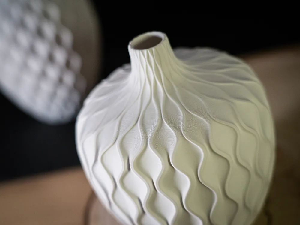 Wave Vase Model Two - Contemporary Vase Design by Rox3D - MakerWorld