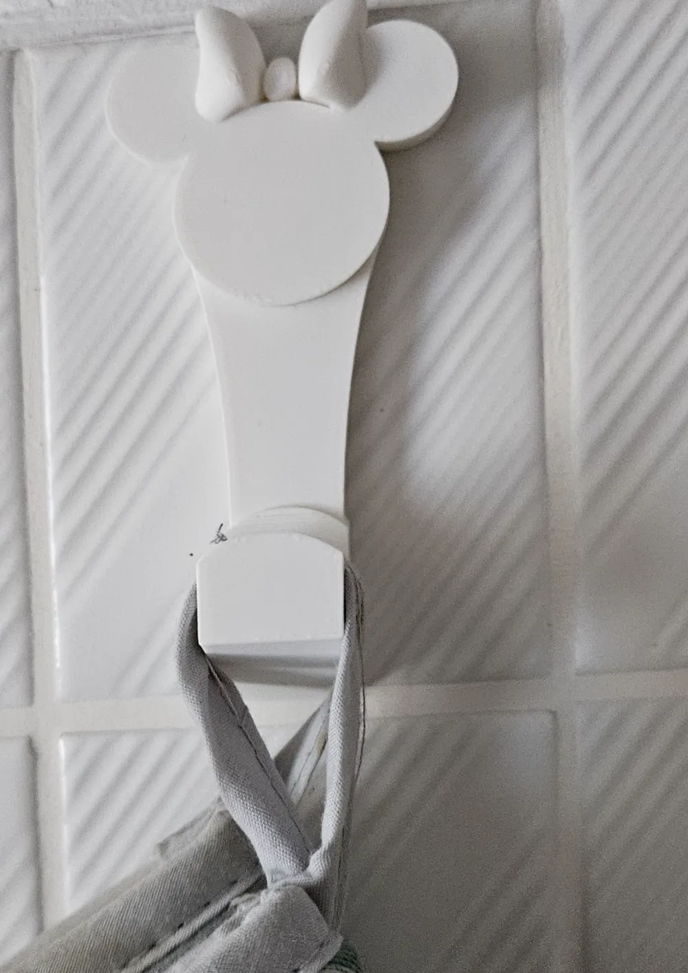 Minnie mouse kitchen hooks by Ktm_my_life - MakerWorld