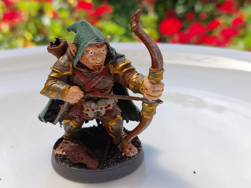 Hooded Rogue Archer Miniature (Gnome / Halfling) - Free 3D Print Model ...
