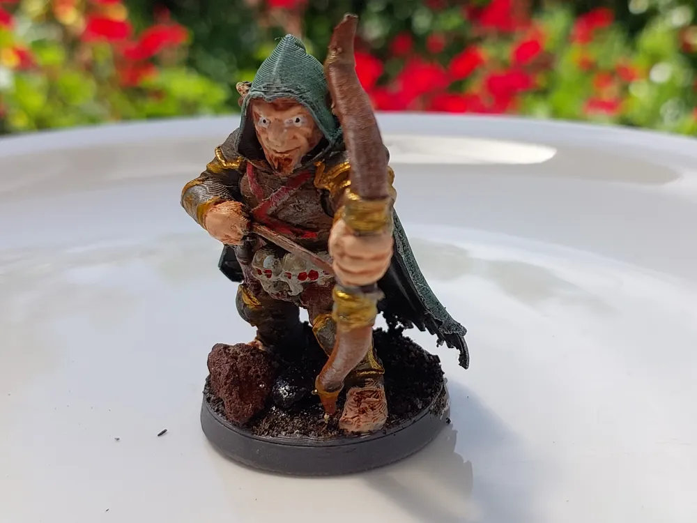 Hooded Rogue Archer Miniature (Gnome / Halfling) - Free 3D Print Model ...