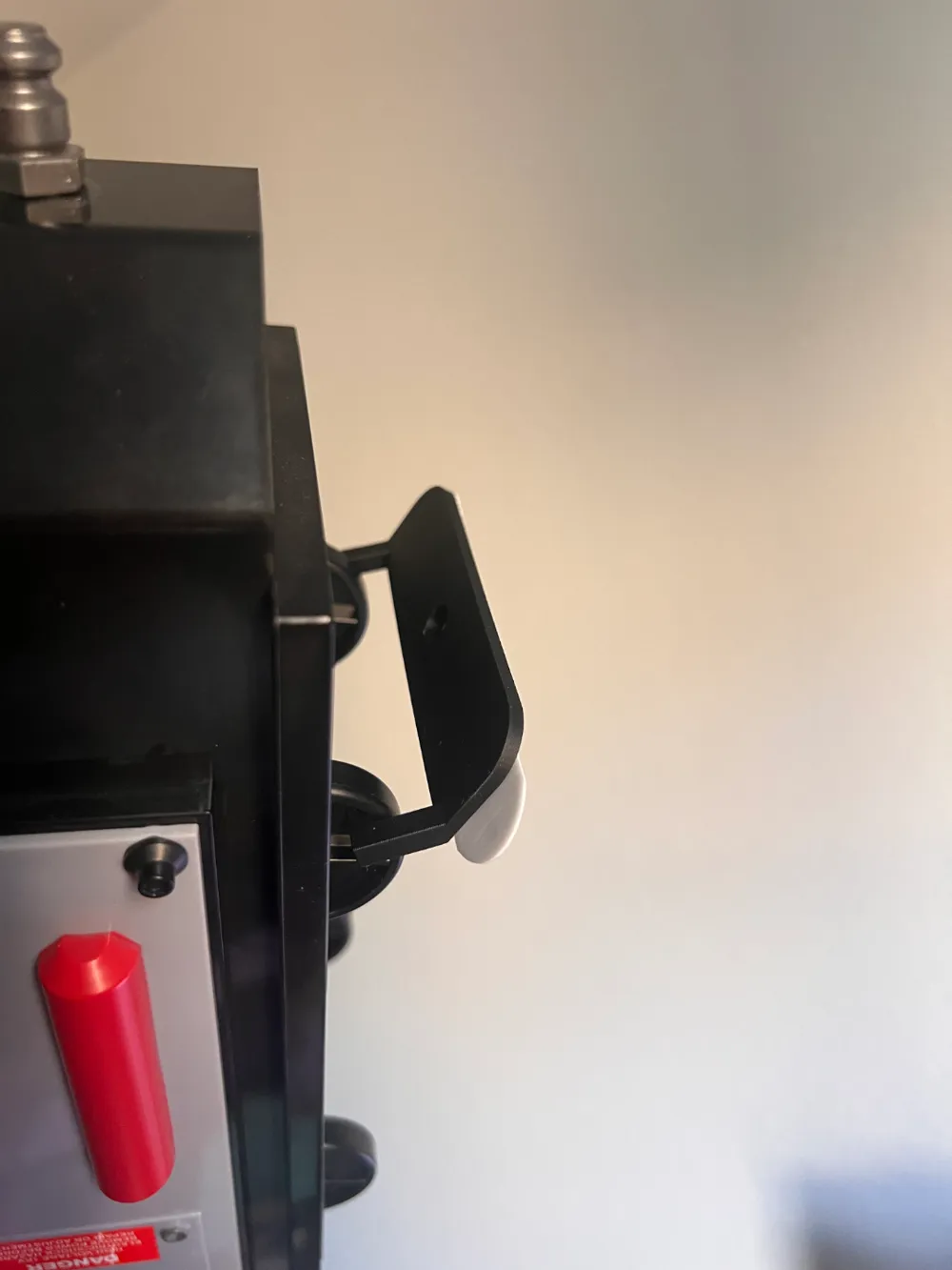Regal Ghost Trap Wall Mount - Free 3D Print Model - MakerWorld