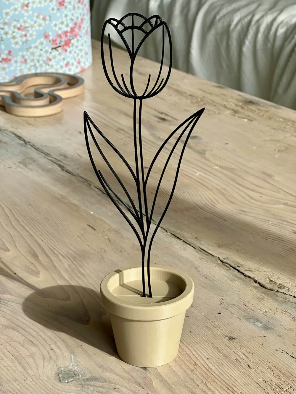 Flower pot – Stand for 2D / 3D flowers - Free 3D Print Model - MakerWorld