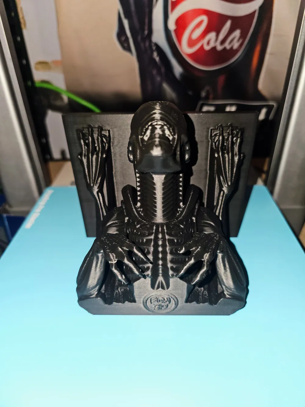 Xenomorph Prison Corbel Shelf – Giger Decor - Free 3D Print Model ...