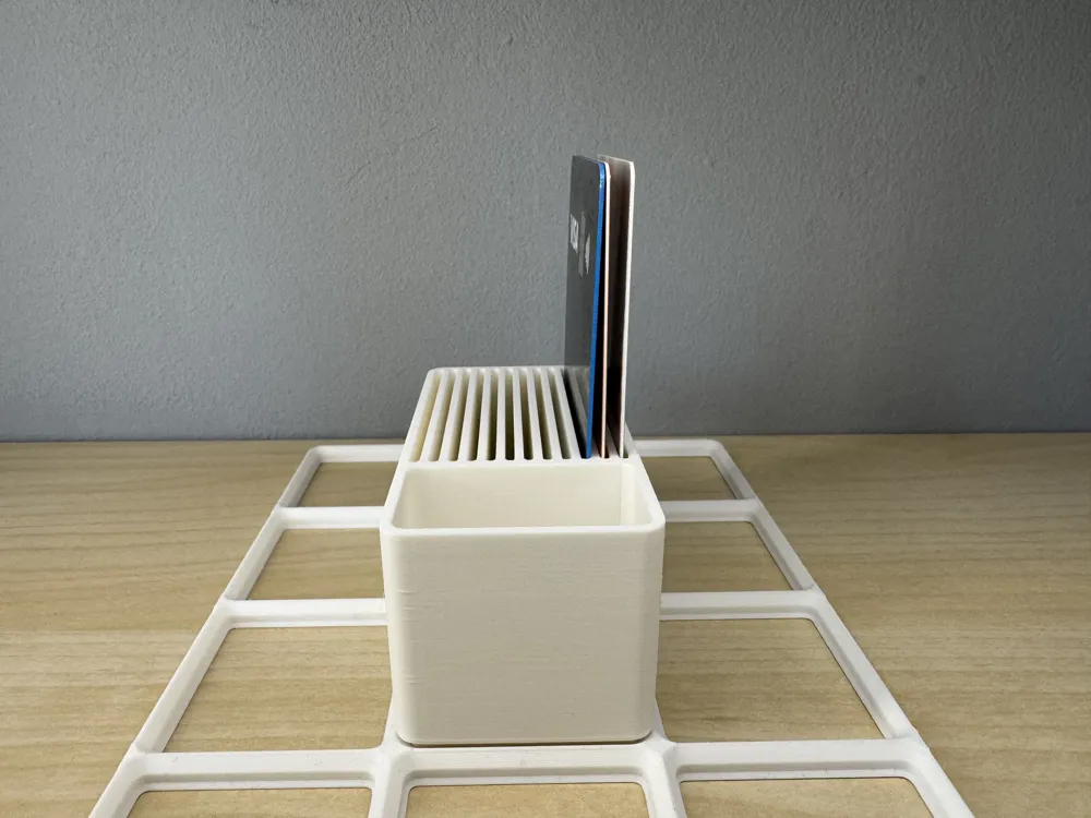 Gridfinity Card Holder "Vertical" by Lukas MakerWorld: Download Free 3D ...