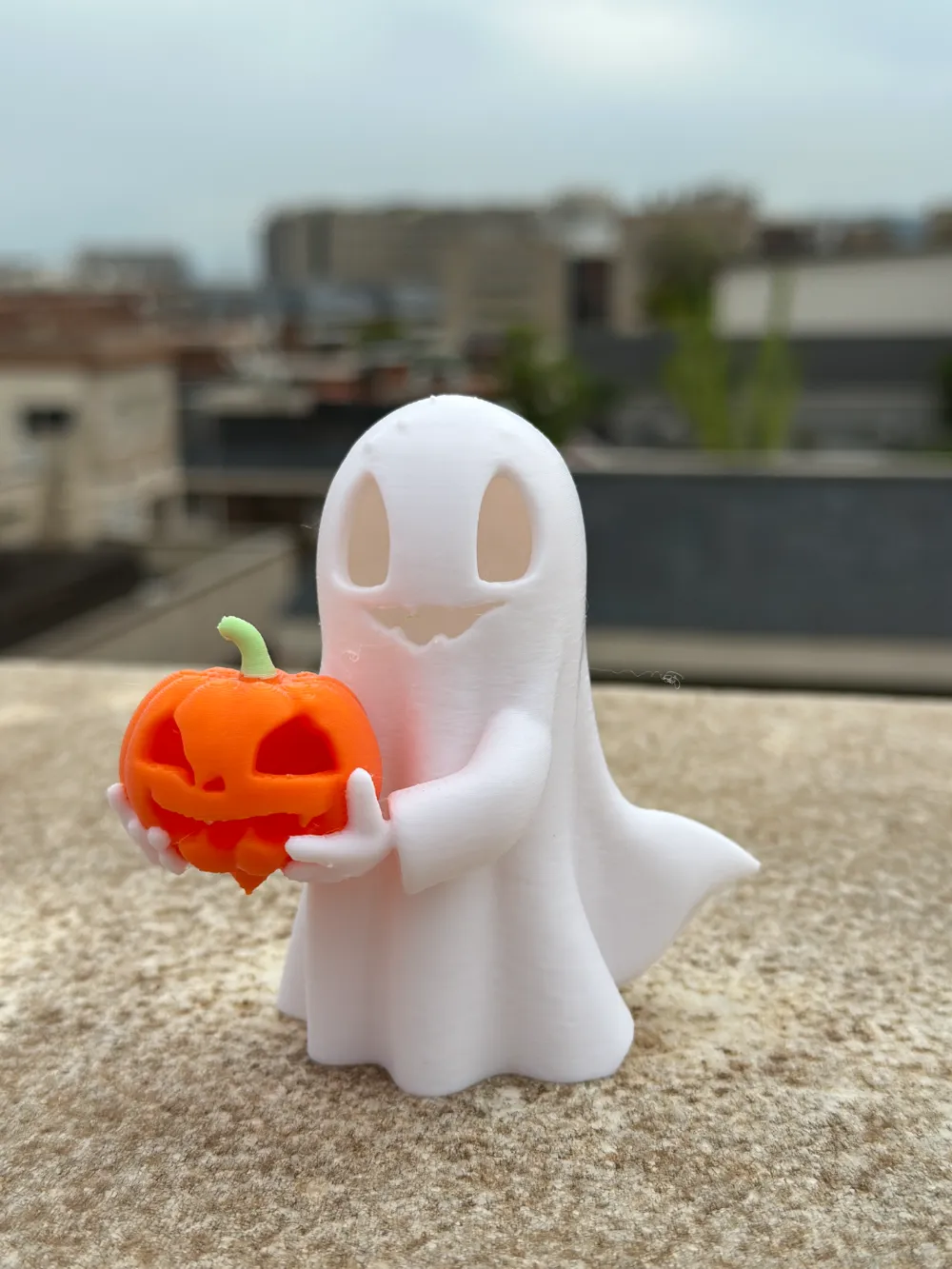 Cheeky Ghost with Pumpkin - Free 3D Print Model - MakerWorld