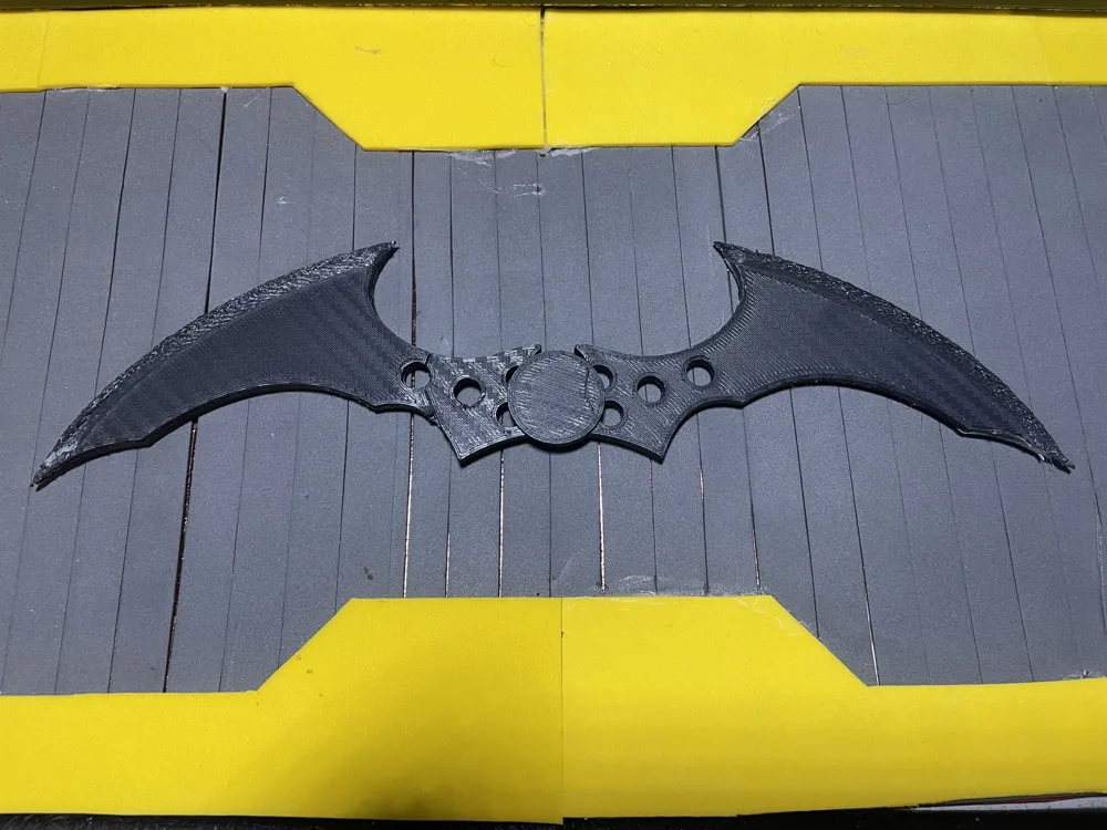 Batman Arkham Foldable Batarang - Free 3D Print Model - MakerWorld