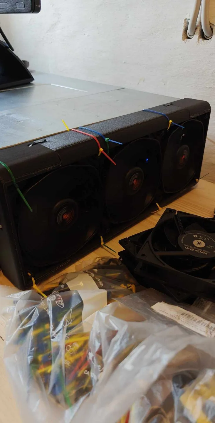 Front Fan Bezel for Supermicro 24 bay servers Remixed by Maderen ...