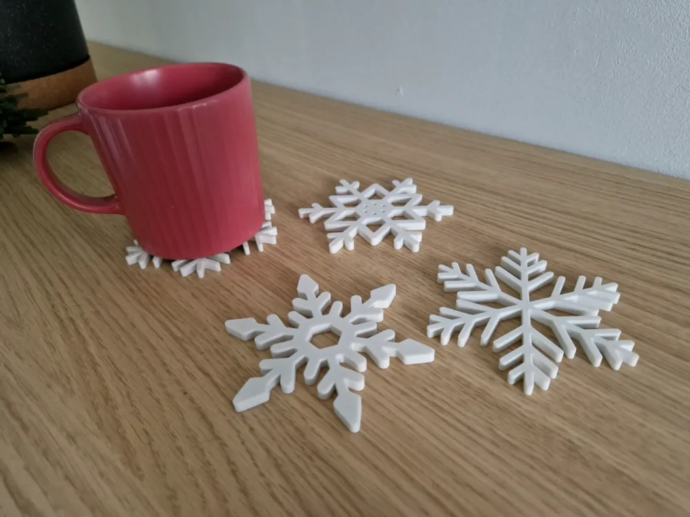 Snowflake Coasters. Drink Coasters. Easy to Print by sopalajakub ...