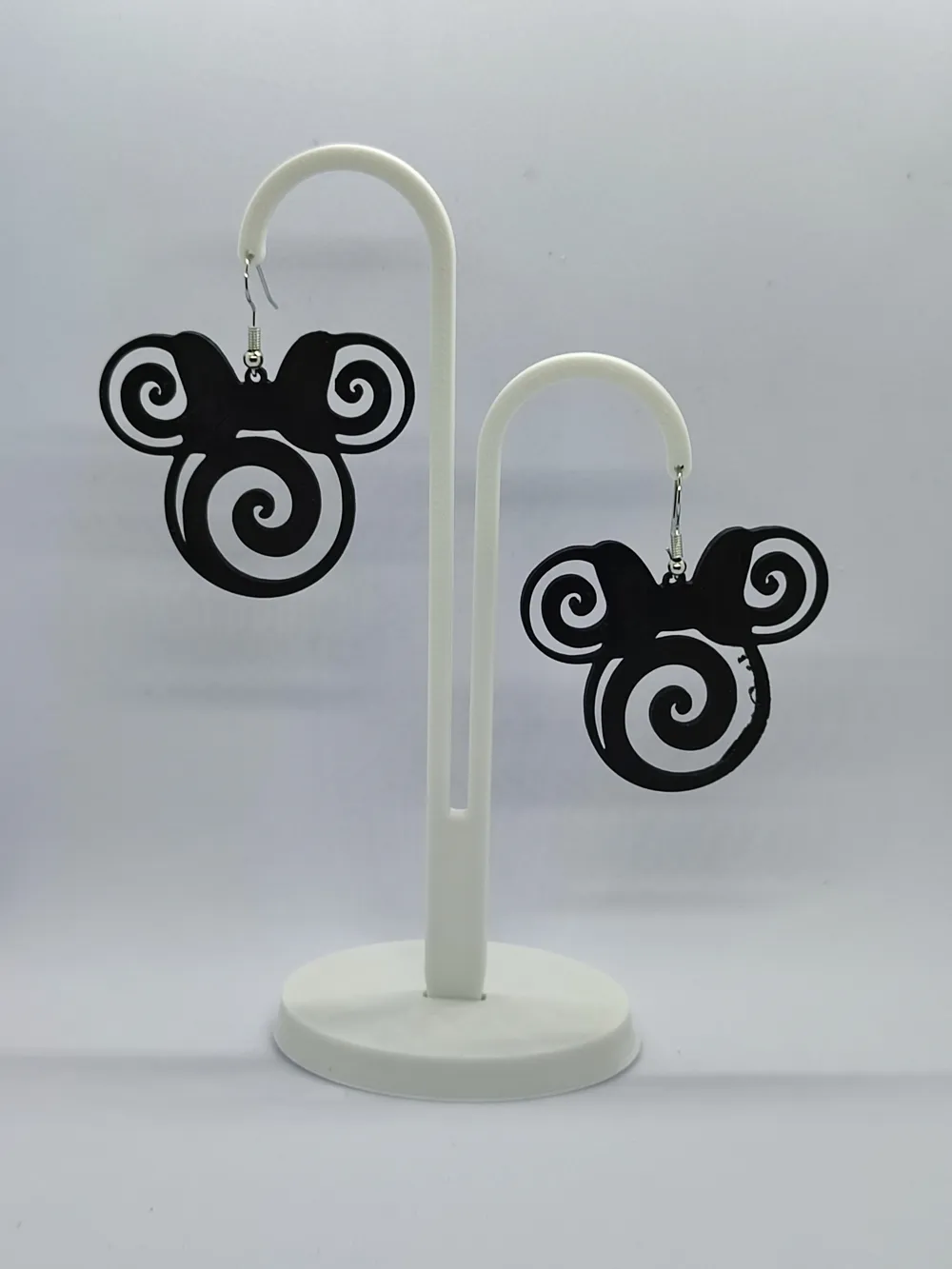 Pendientes Minnie Mouse - Modelo de impresión 3D gratuito - MakerWorld